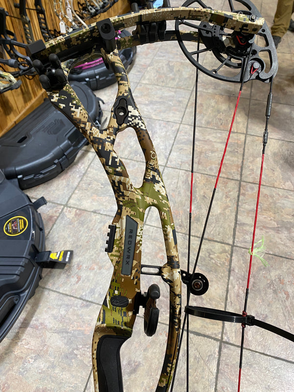 Hoyt RX-7 Compound Bow | HBX Pro™ Cam - Bowtreader